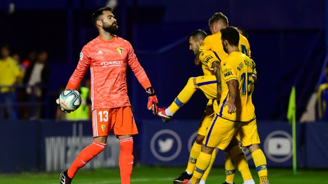 Los jugadores del Cádiz CF, uno a uno: Paradas de mérito