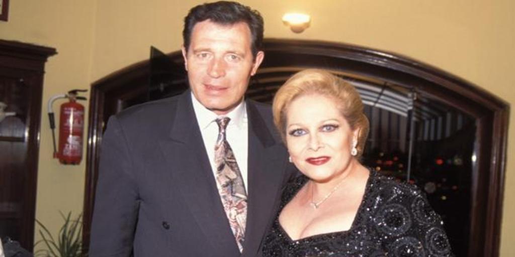 El móvil de Ramiro Oliveros cae en el ataúd de su mujer, Concha Márquez ...