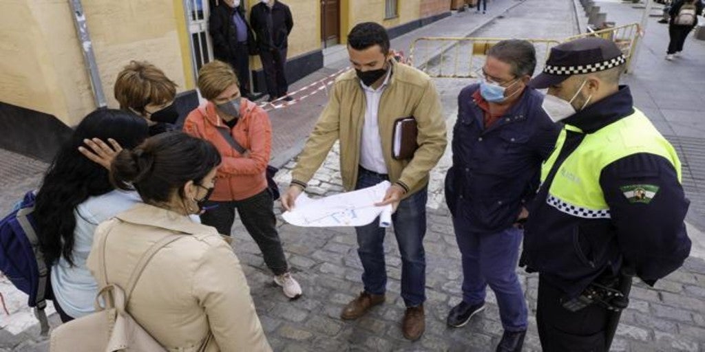 El Ayuntamiento mejorará los accesos e itinerarios escolares de los colegios Carlos III y ...